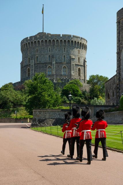 From London: Guided Tour to Windsor Castle & Afternoon Tea