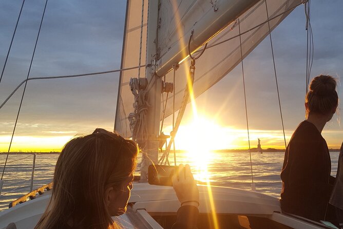 2-Hours Barcelona Sunset Sailing Tour