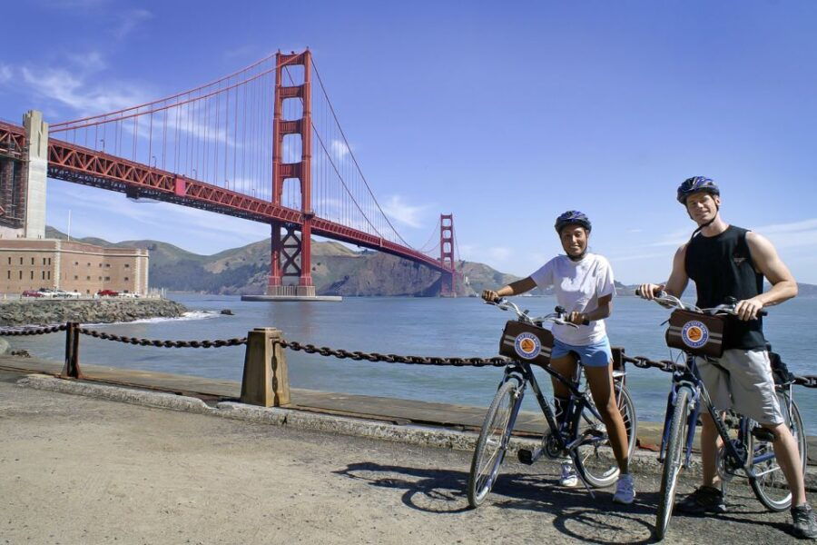 San Francisco: Golden Gate Bike Tour and Alcatraz Ticket
