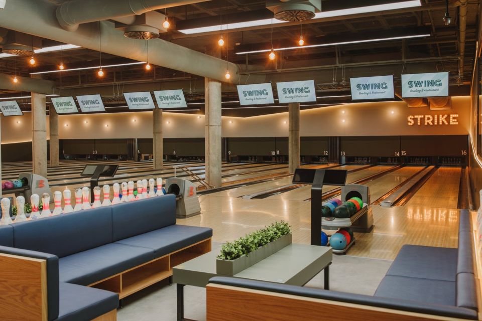 Maspalomas: Bowling Session Entry Ticket At Holiday World