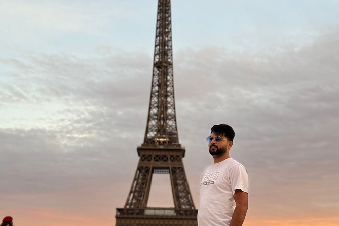 Eiffel Tower Skip the Queue Ticket by Lift and Audio Guide Tour