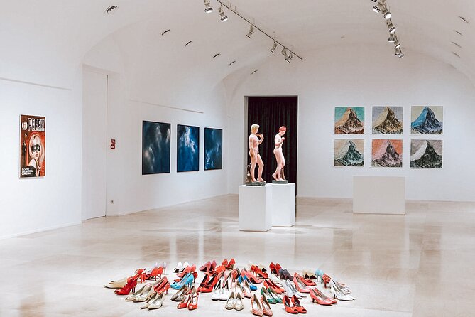 Private Art Tour to Reina Sofía Museum With Local History Expert in Madrid