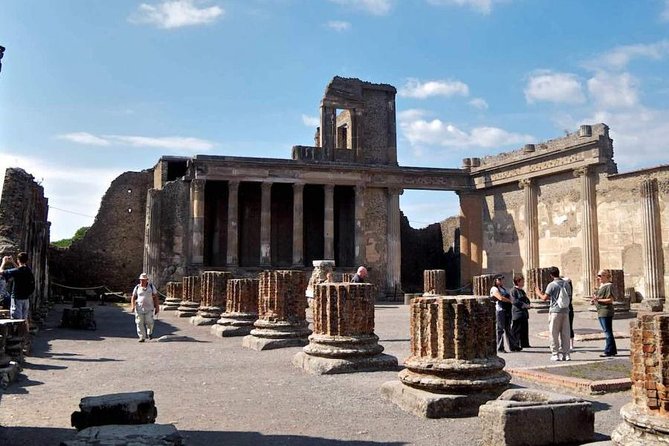 Pompeii & Herculaneum Archaeological Park Tour