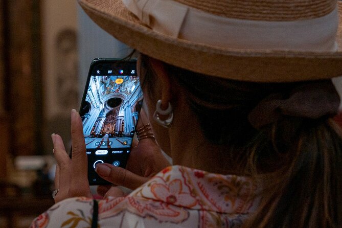 Photo Tour: Capture Instagram & Tiktok Shots