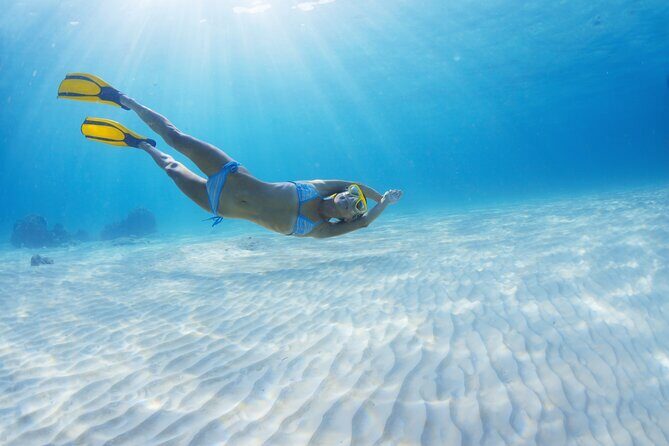 Isla Mujeres tour 12 p.m. Best time Less People